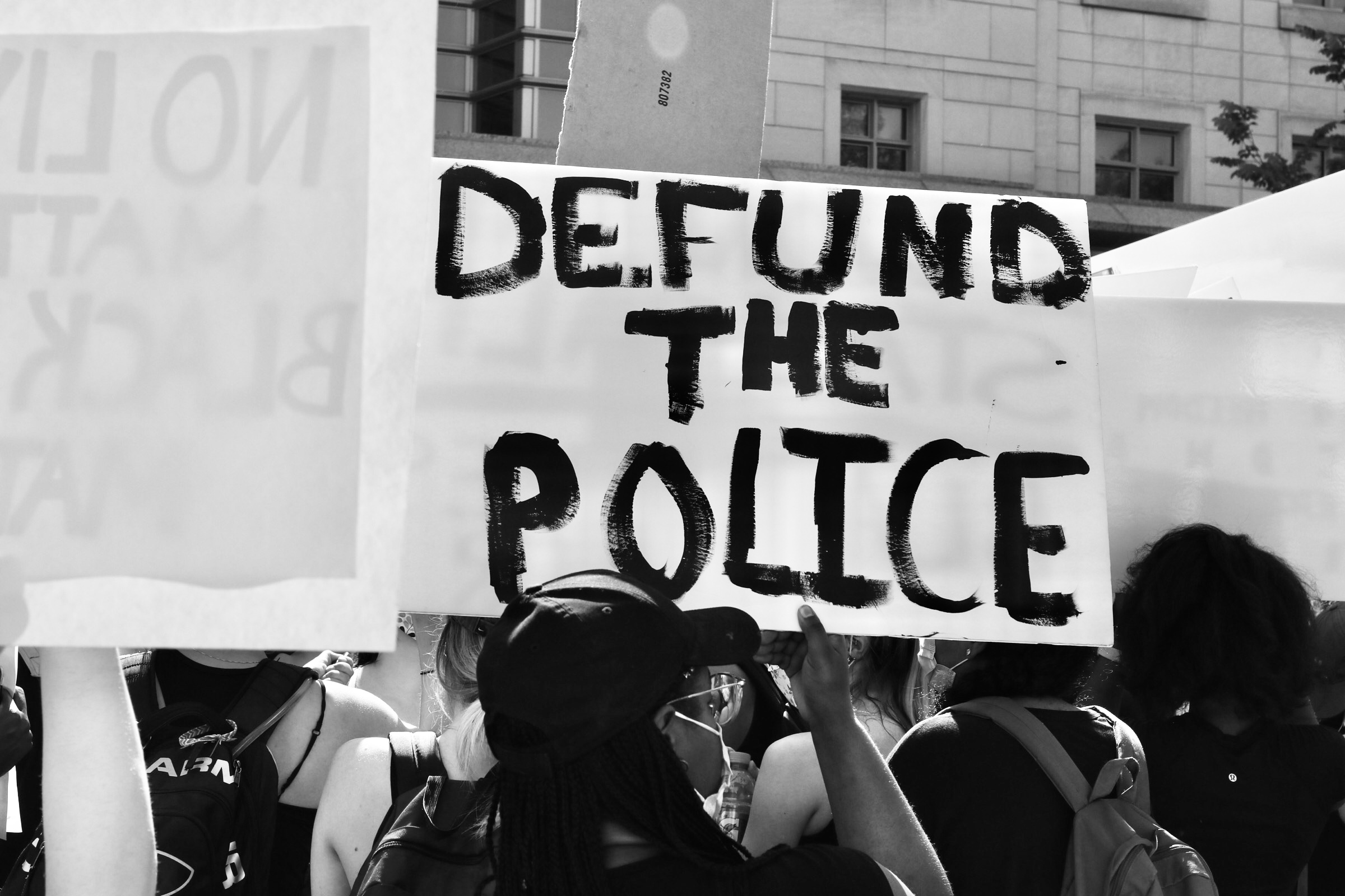 Defund – MIR